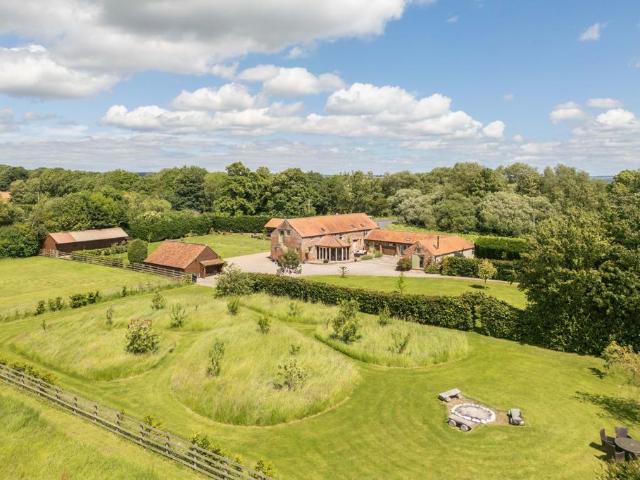 5 bedroom property for sale
