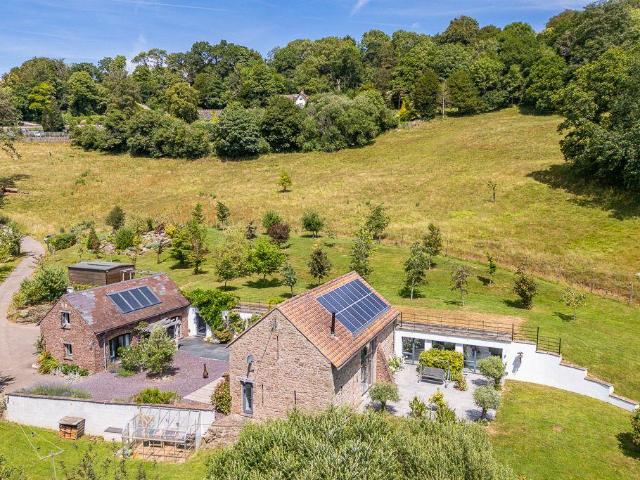 5 bedroom property for sale