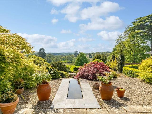 5 bedroom property for sale