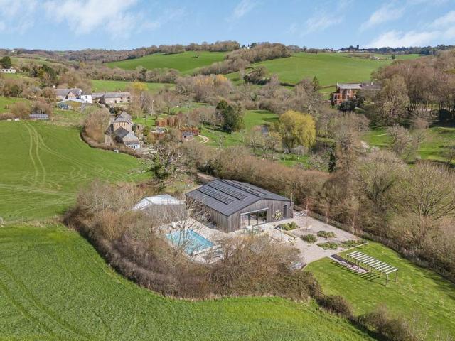 5 bedroom property for sale