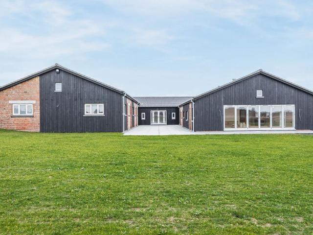 5 bedroom property for sale