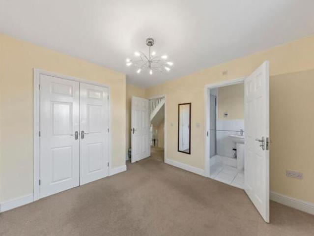 5 bedroom property for sale in Montgomery Close, Great Sankey, WA5
