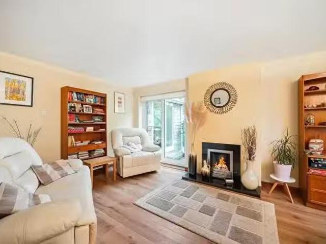 5 Bedroom Property For Sale In Ridge View Drive, Birkby, HD2