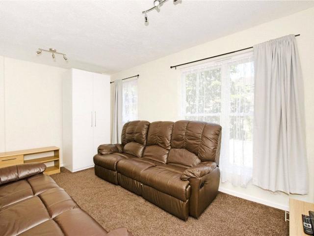5 bedroom property in Adolphus Road, London, N4 £4,500 pcm | Chestertons