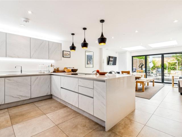 5 bedroom property in Elliott Road, London, W4 £8,500 pcm | Chestertons