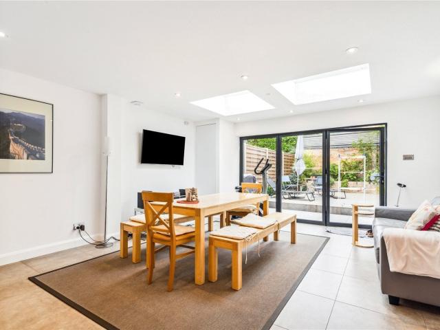 5 bedroom property in Elliott Road, London, W4 £8,500 pcm | Chestertons