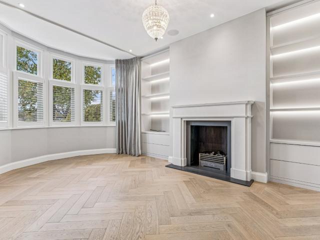 5 bedroom property in Lonsdale Road, Barnes, London, SW13 £16,000 pcm | Chestertons