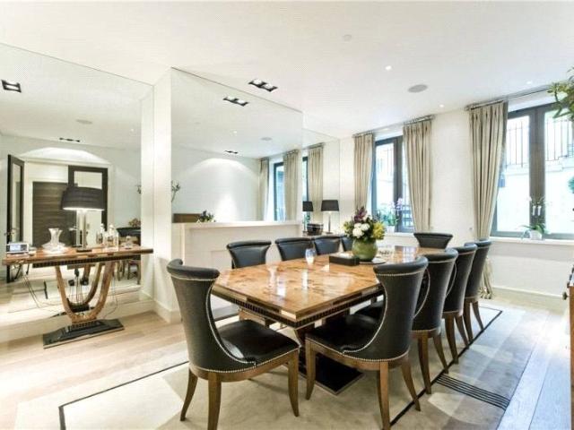 5 bedroom property in Thornwood Gardens, Kensington, London, W8 £41,166 pcm | Chestertons