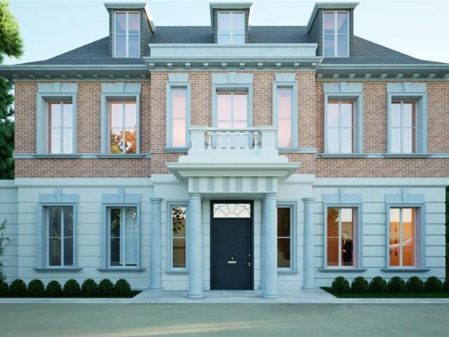5 bedroom property with land for sale