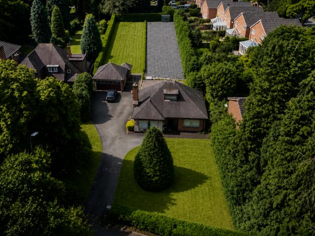 5 bedroom property with land for sale
