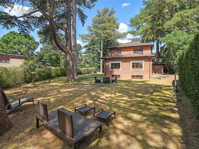 5 bedroom property to let in Ballard Close, Kingston upon Thames, KT2 £6,500 pcm