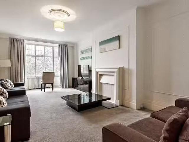 5 bedroom property to let in Park Road, London, NW8 £2,015 pw