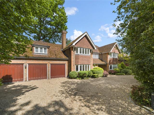 5 bedroom property to let in Woodside Road, Cobham, Surrey, KT11 £8,500 pcm