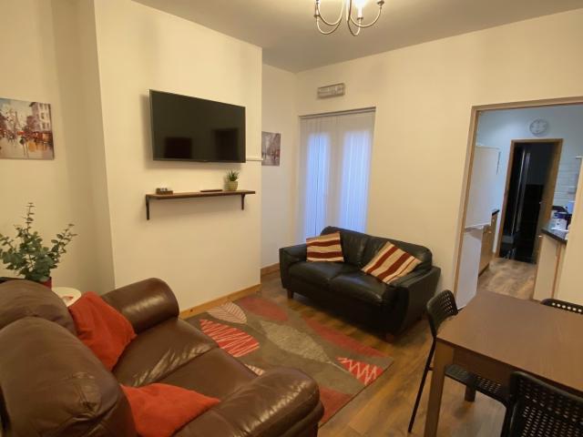 5 bedroom property to let in 29 WINNIE ROAD ALL BILLS INCLUDED £610 pw