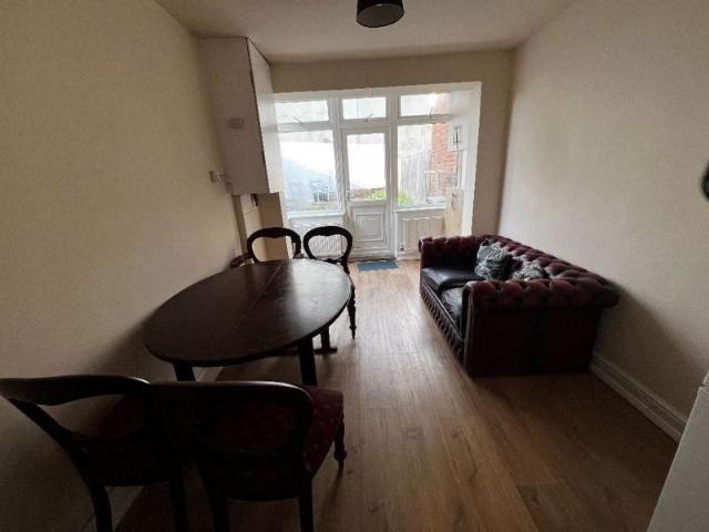 5 bedroom property to rent
