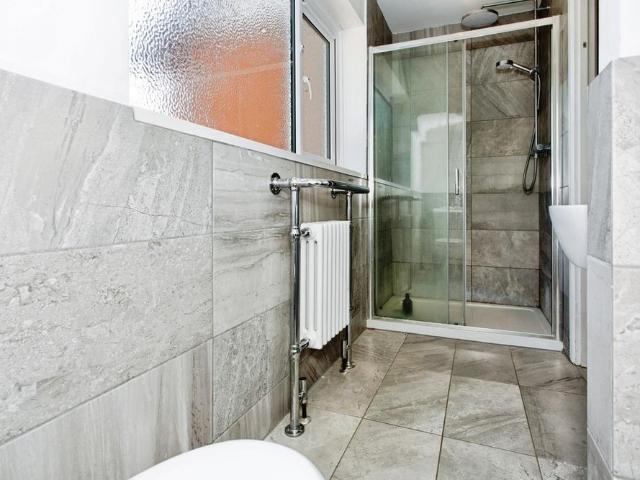 5 bedroom property to rent