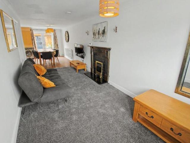 5 bedroom property to rent