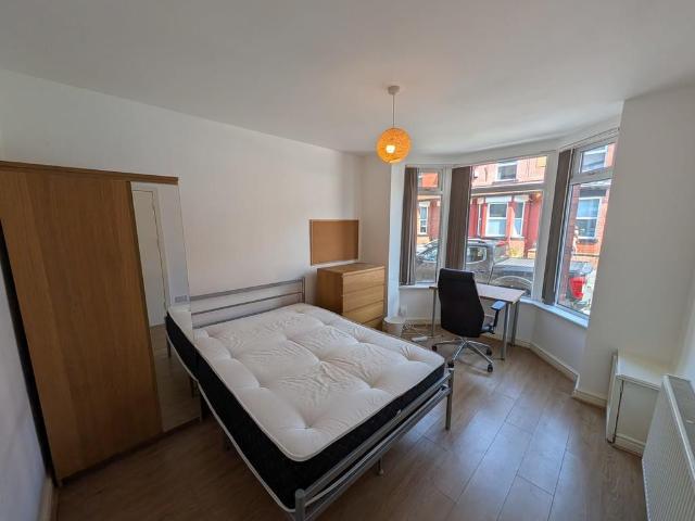 5 bedroom property to rent