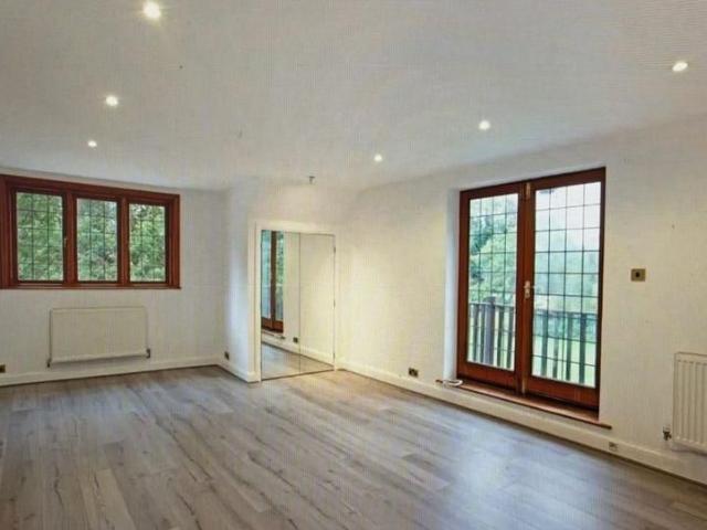 5 bedroom property to rent