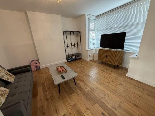 5 bedroom property to rent