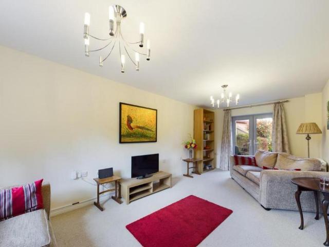 5 bedroom property to rent