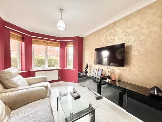 5 bedroom property to rent