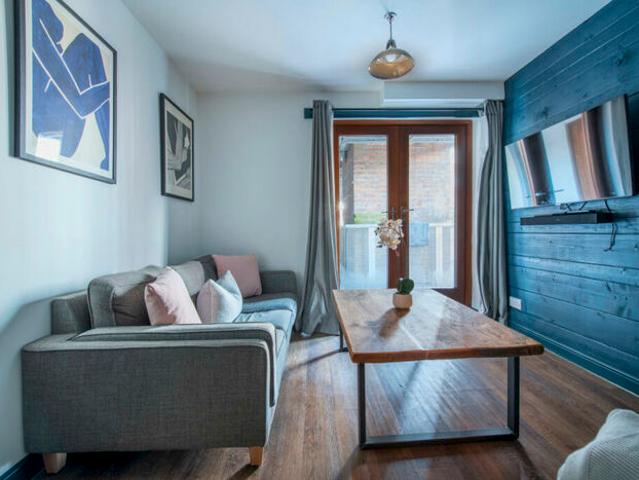 5 Bedroom Property To Rent In Flat, Shoe & Boot Factory, Leicester, LE2