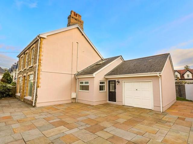 5 Bedroom Property To Rent In New Road, Porthcawl, CF36