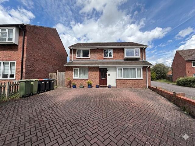 5 Bedroom Property To Rent In Shorham Rise, Milton Keynes, MK8