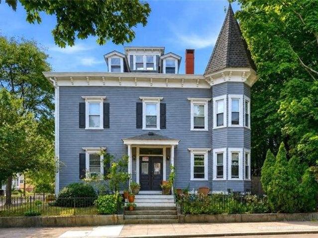 5 bedroom, Providence RI 02906 105079716