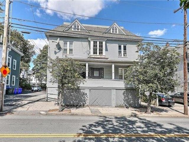 5 bedroom, Providence RI 02906 LS103020226