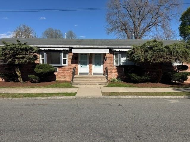 5 bedroom, Providence RI 02908 LS102709391