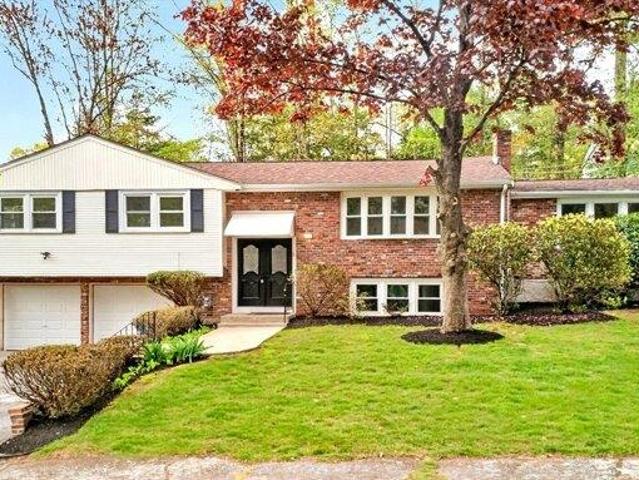 5 bedroom, Randolph MA 02368 103101708