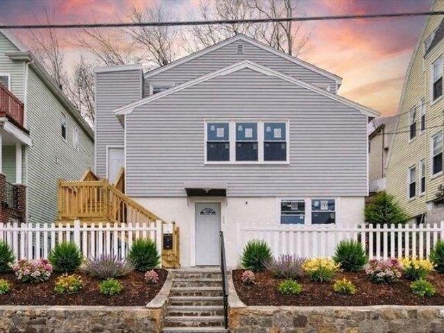 5 bedroom, Revere MA 02151 103036555