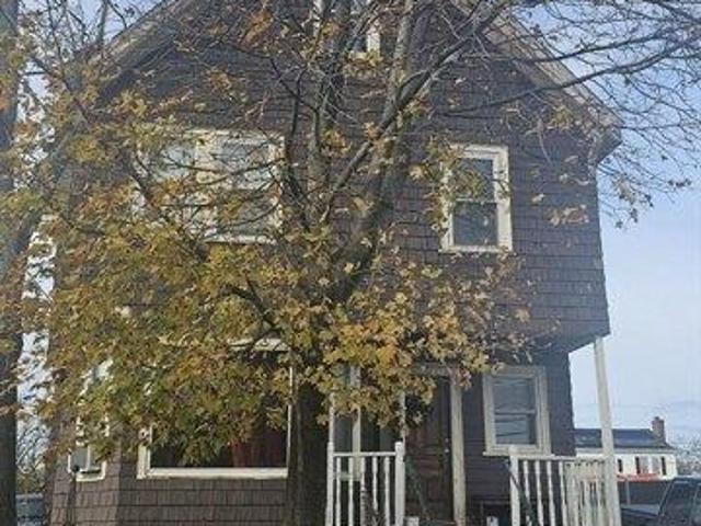 5 bedroom, Revere MA 02151 103101155
