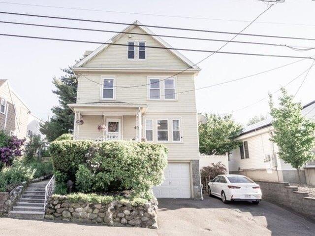 5 bedroom, Revere MA 02151 104719514