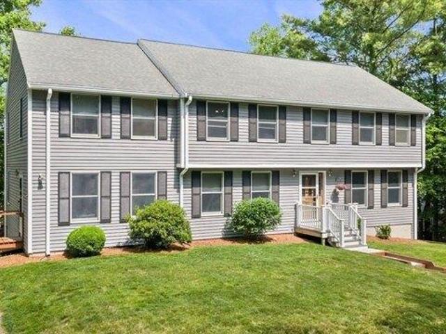 5 bedroom, Reading MA 01867 104446290