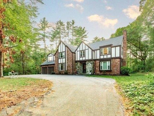 5 bedroom, Rehoboth MA 02769 LS102217585
