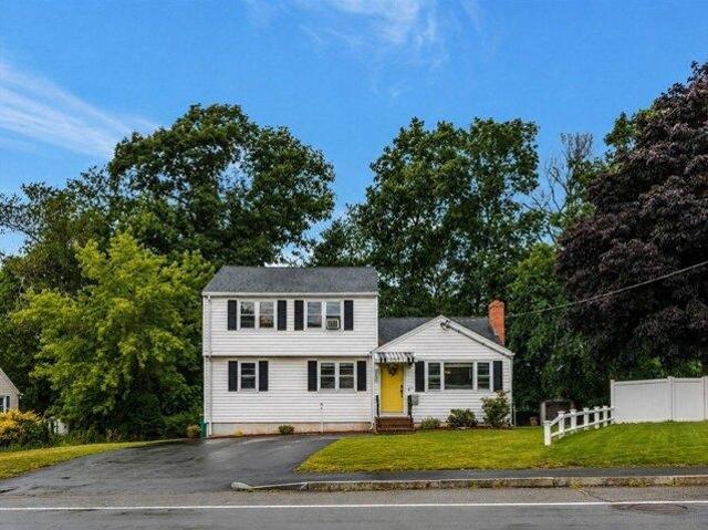5 bedroom, Woburn MA 01801 105040893