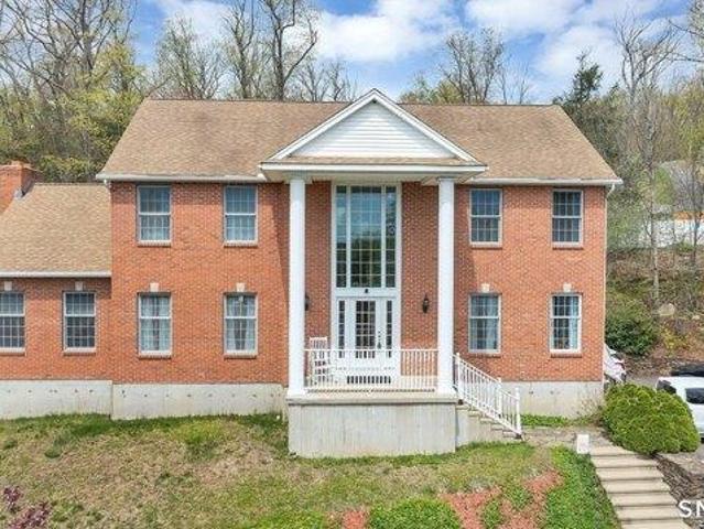 5 bedroom, Woodbury CT 06798 104376831