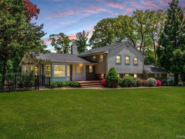 5 bedroom, Woodbury NY 11797 103600775