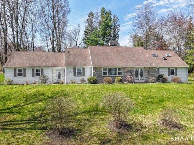 5 bedroom, Woodbridge CT 06525 LS103100281