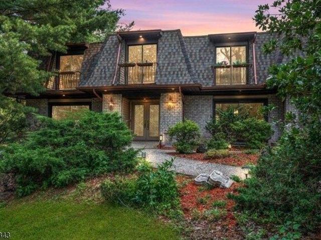 5 bedroom, Woodbridge NJ 07067 105123314