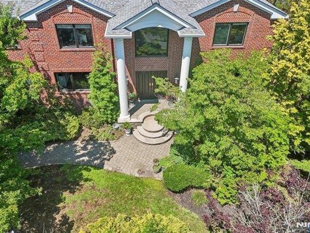 5 bedroom, Woodcliff Lake NJ 07677 104608807