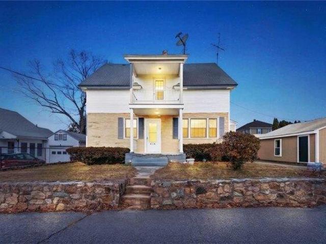 5 bedroom, Woonsocket RI 02895 102344488