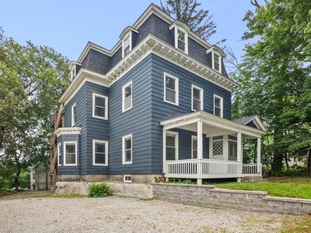 5 bedroom, Worcester MA 01605 LS102824411