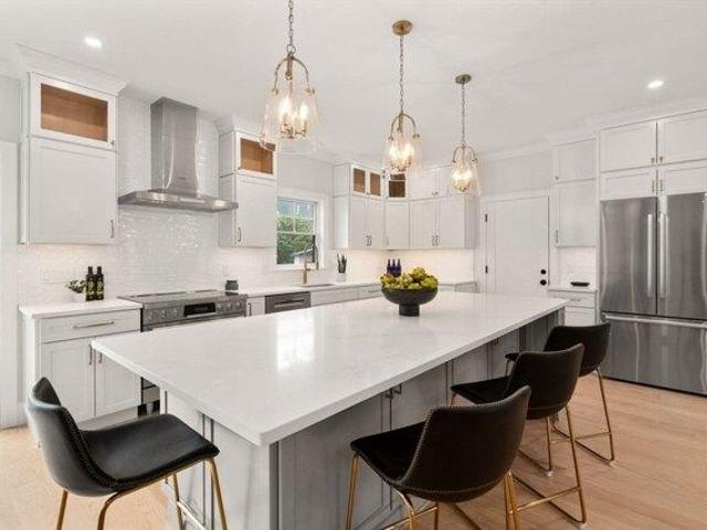5 bedroom, Watertown MA 02472 104298007