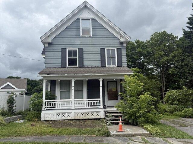 5 bedroom, Waterville ME 04901 105157969