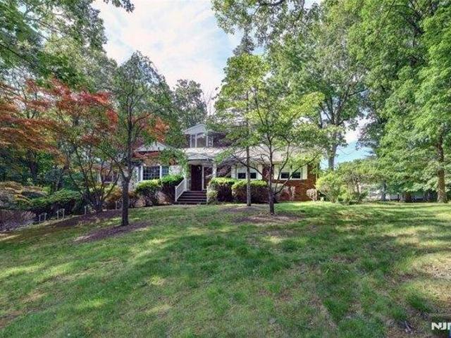 5 bedroom, Wayne NJ 07470 104442245