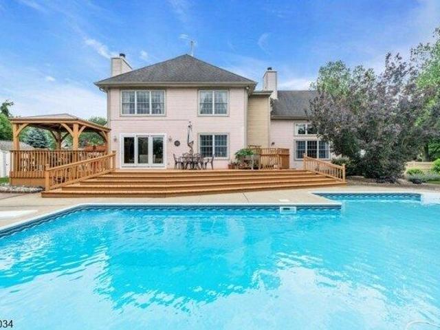 5 bedroom, Wayne NJ 07470 104443647